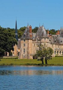Visiter le Berry, Bourges et ses environs - Château de Contremoret